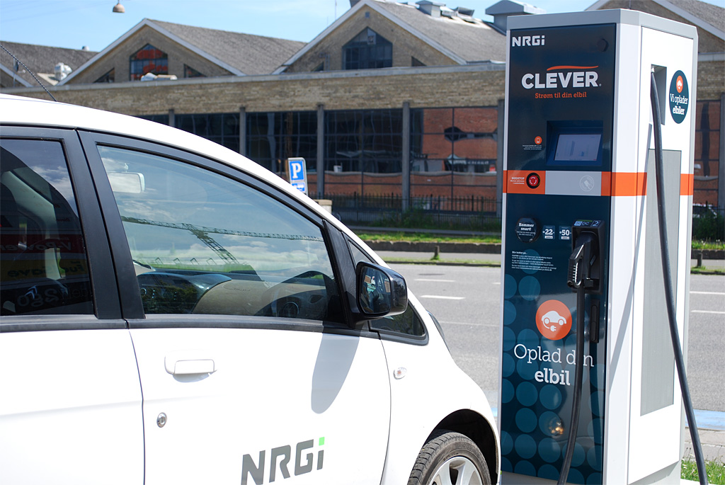 Motorsporten.dk - Bil nyt - CLEVER åbner første Combo hurtiglade ...